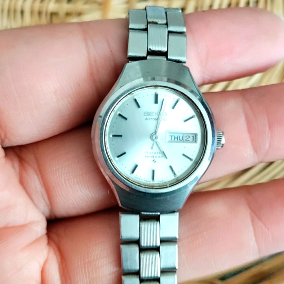 Accessories | 1 For 10vintage Seiko Watchneeds New Battery | Poshmark